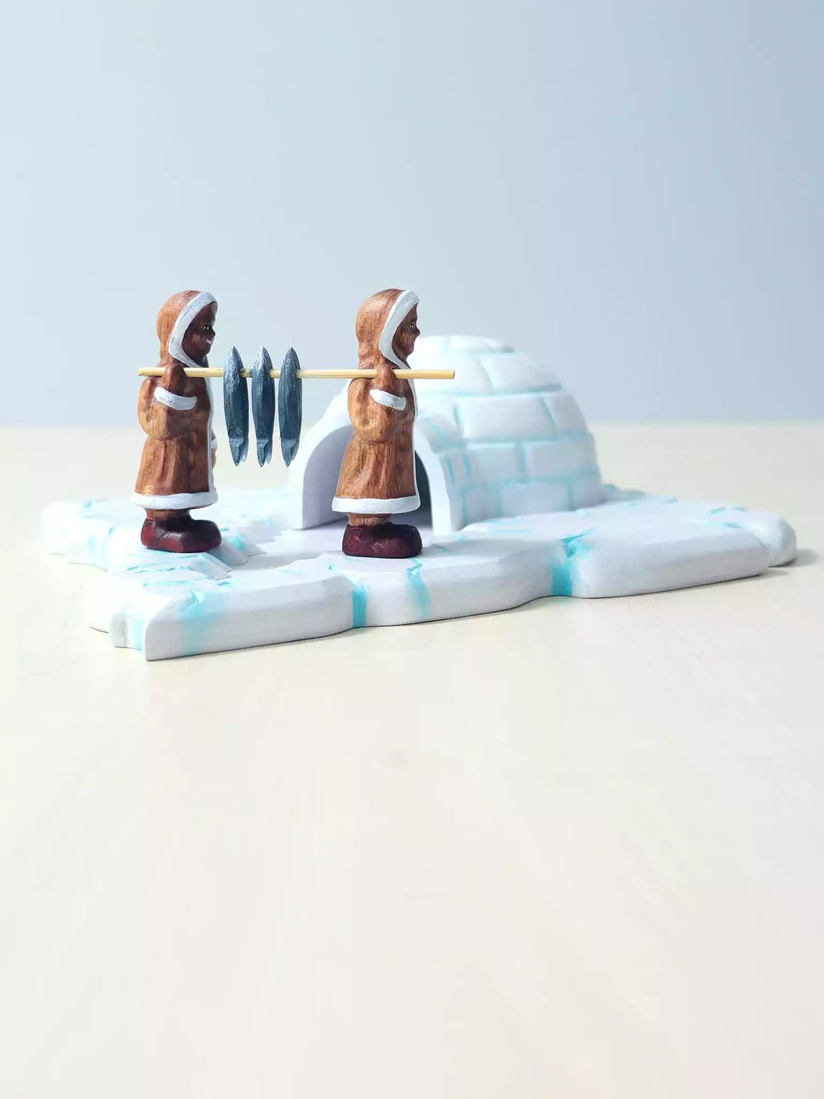 Wooden Eskimo Girls with Fish– Noelino Toys